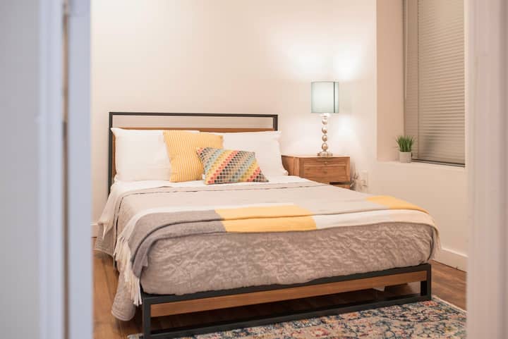 E7 Cozy Private Apartment Downtown W/free Parking - El Paso, TX