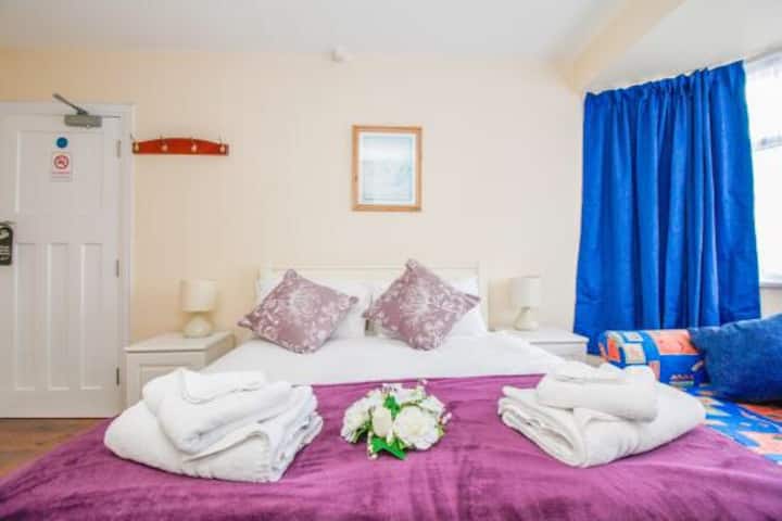 Family En-suite Room In Central Oxford - Oxford