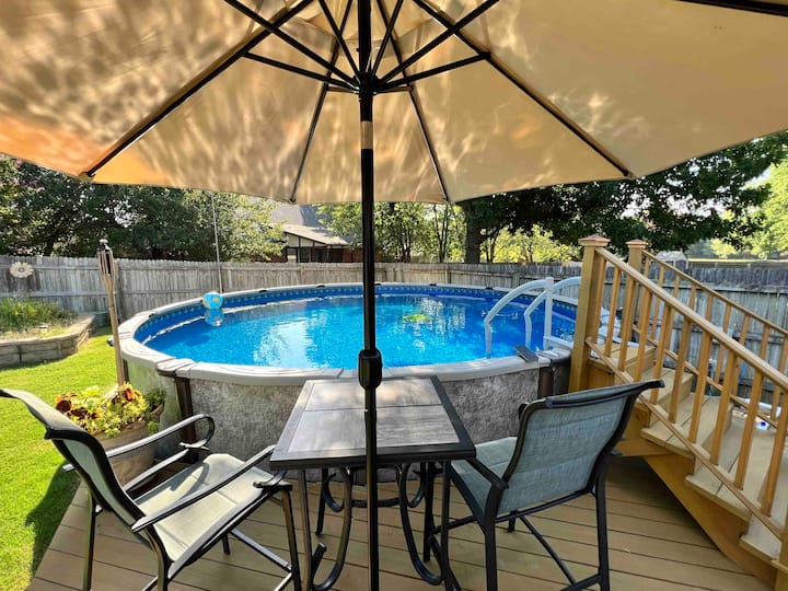 Comfortable 4 Bedroom Ranch Home In South Tulsa - Tulsa, OK