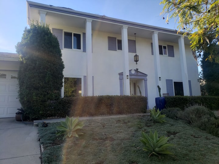 Beautiful 2 Storey Home For 2 Months Rental - Goleta, CA