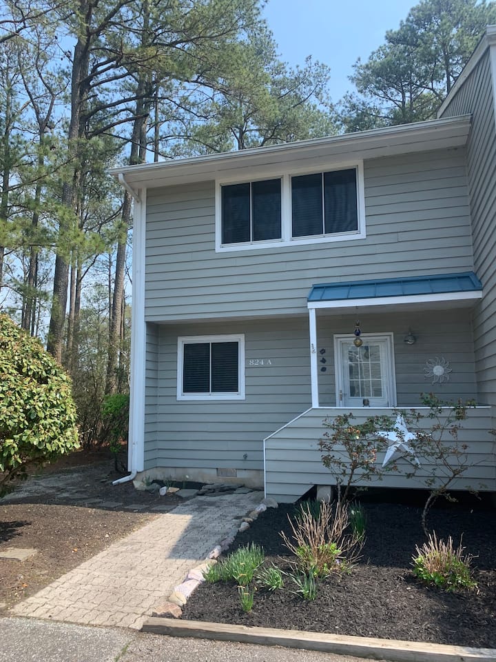 Walk To Restaurants, Beach, Community Pickle Ball! - Bethany Beach, DE