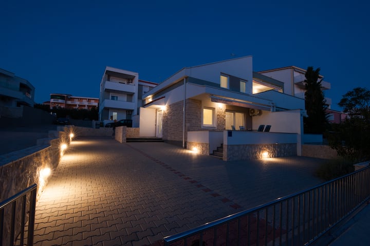 Exclusive Sky 2 - Novalja