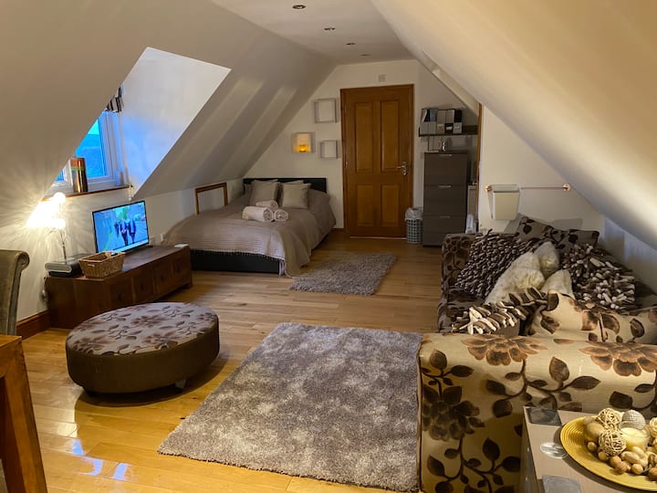 Studio Apt, Parking, Close Walk To Beach And Town. - Herne Bay
