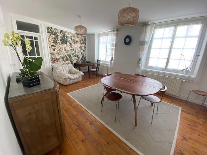 Très Bel Appartement, Lumineux, Idéalement Situé. - Guingamp