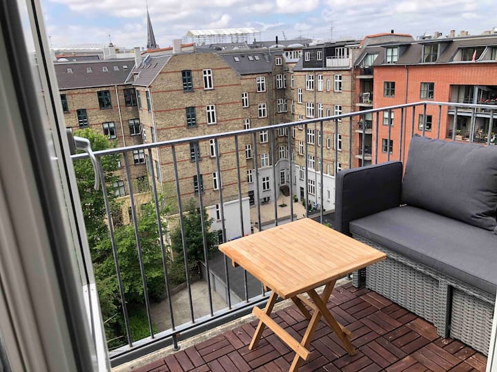 Cozy And Light Apartment In Central ØSterbro - Copenhaga