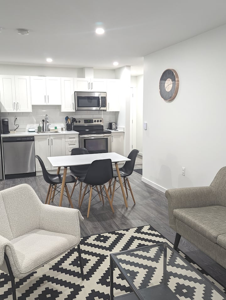 Modern 2bed Guest Suite Near Langley Events Centre - Langley