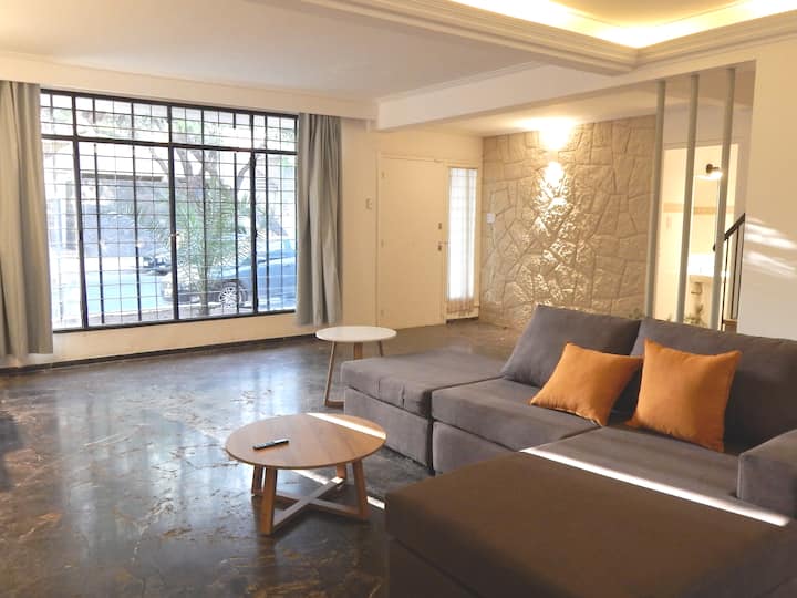Magnífica Casa En La Mejor Zona De Mendoza - Mendoza