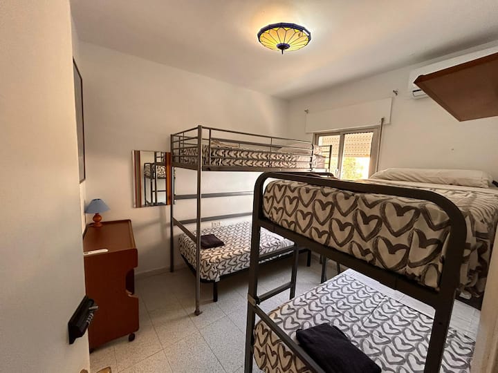 Private Room 4 People A/c Very Central 1km Beach - Málaga