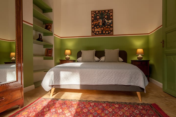 Green Apartment - Tbilisi
