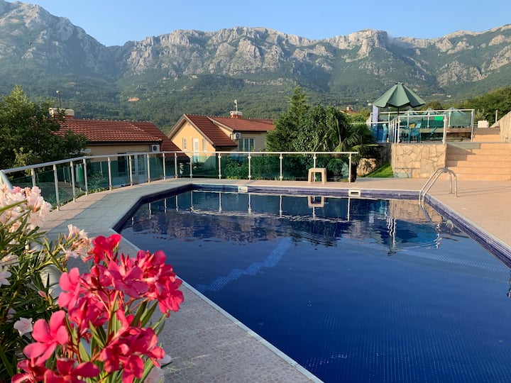 Pools Relax 2 Bedrooms Apartment Monteray Village - Monténégro