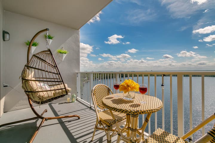 #2-1402 Lakefront Cozy 4 Beds Condo Near Disney - Lake Buena Vista, FL