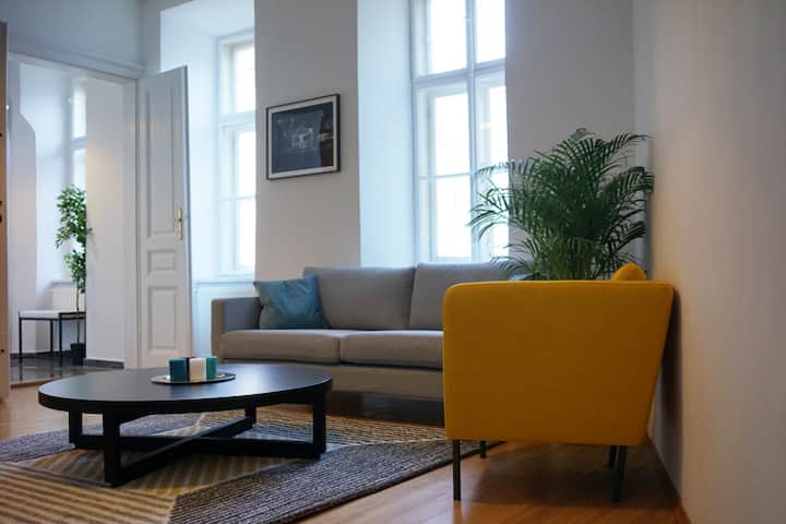 ★★★★★ 5 Star - Modern Apartment In Hip Area★ -