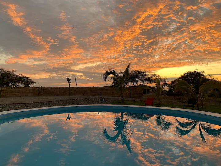 Bungalows Con Piscina 
8 Personas - Peru