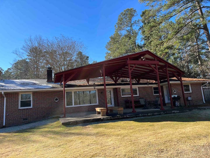 Luxurious Vacation Home In The Heart Of Augusta - Augusta, GA