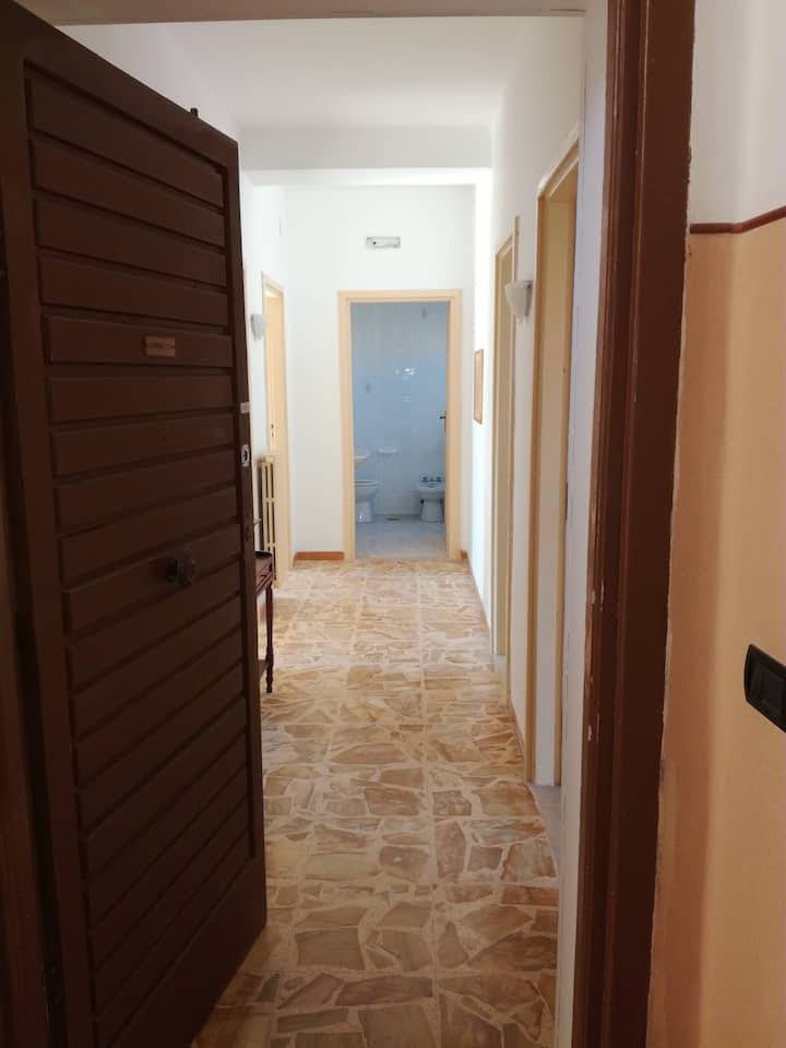 Appartamento 103 Mq, 5 Vani, Posto Auto. - Brindisi