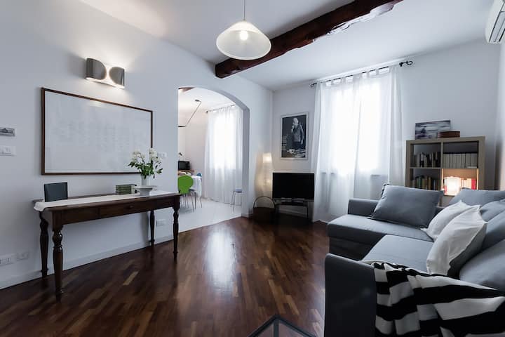 Casa Maltoni: 2 Bedrooms, 2 Baths, A/c, Old Town - Bologna