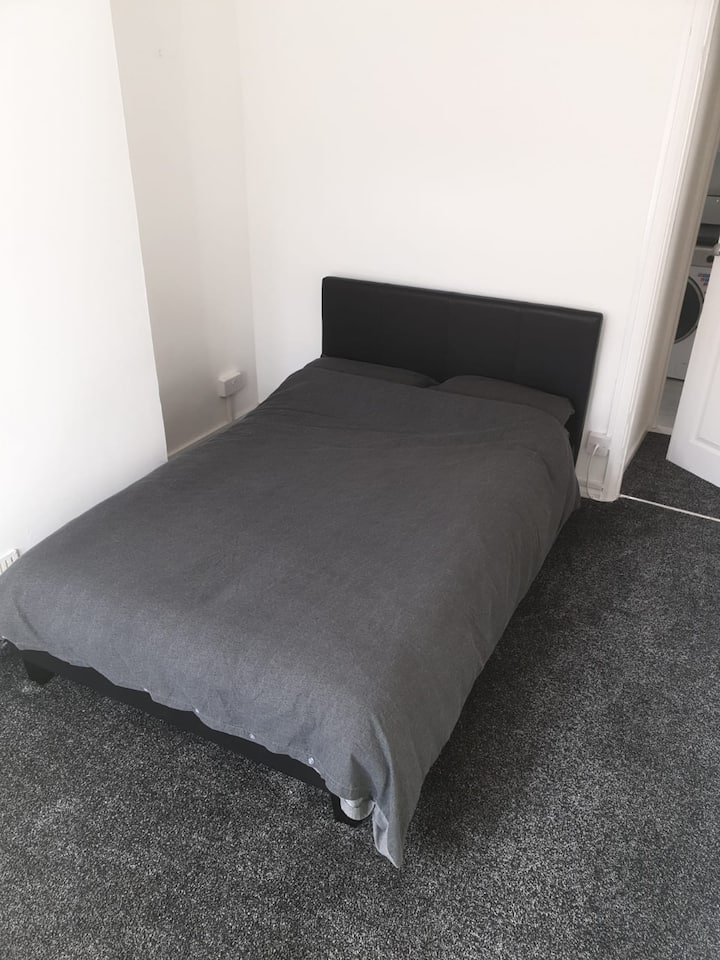 Flat Near Colchester Town Centre High Street - Colchester
