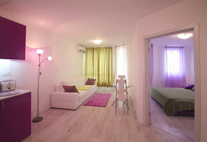 Budget 1bedroomapt: Minismartrainbowgarden - Bulgarie