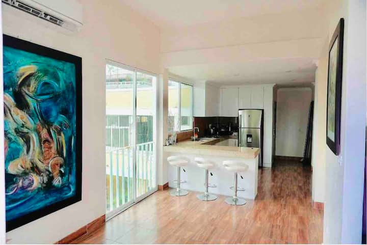 Urdesa Condo-pool, Balcony & Patio - Guayaquil