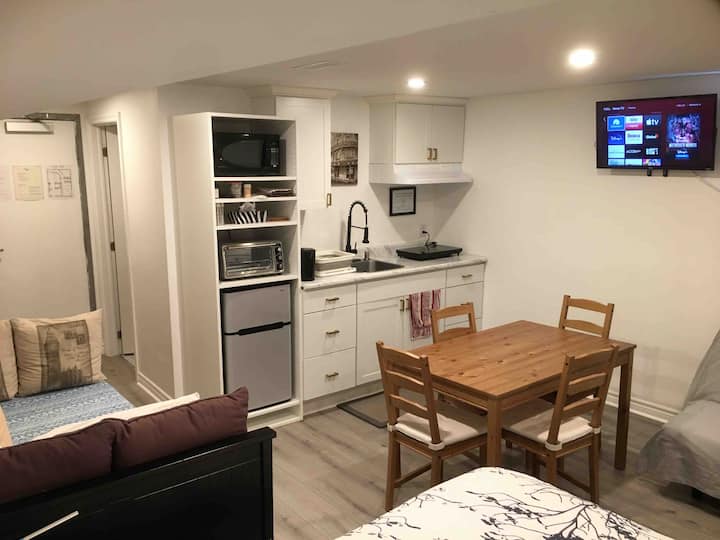 Studio W/kitchen, 5m To Hwy 417, 15m To Downtown - Ottawa
