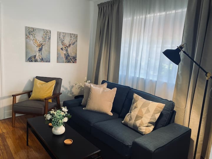 Lush .... A True Gem 1bd - Coral Gables, FL