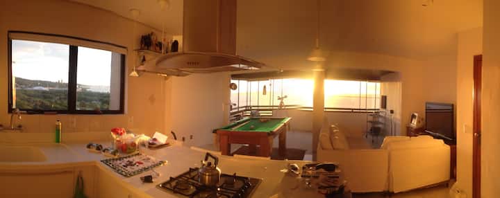 • Stunning View, Bright Apartment & Prime Location - Porto Alegre