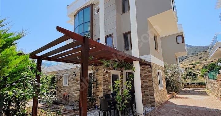 Denize 100+m., Keyifli Bir Lokasyonda
Villa Ege - Karaburun