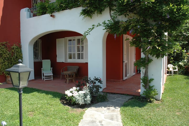 Apt In Villa With Garden - Forio