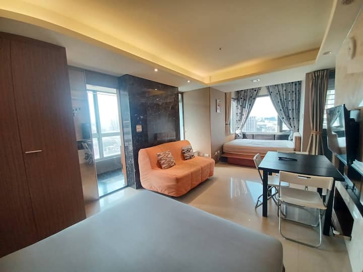 ☆A.捷運市府站月租套房☆5星級飯店式景觀宅☆高樓層大陽台☆適家庭房☆室內停車☆近歌劇院逢新光大遠百 - 台中 南區