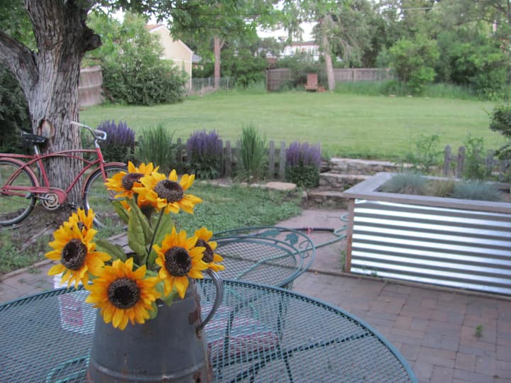 Farmhouse In The City - Morrison, CO