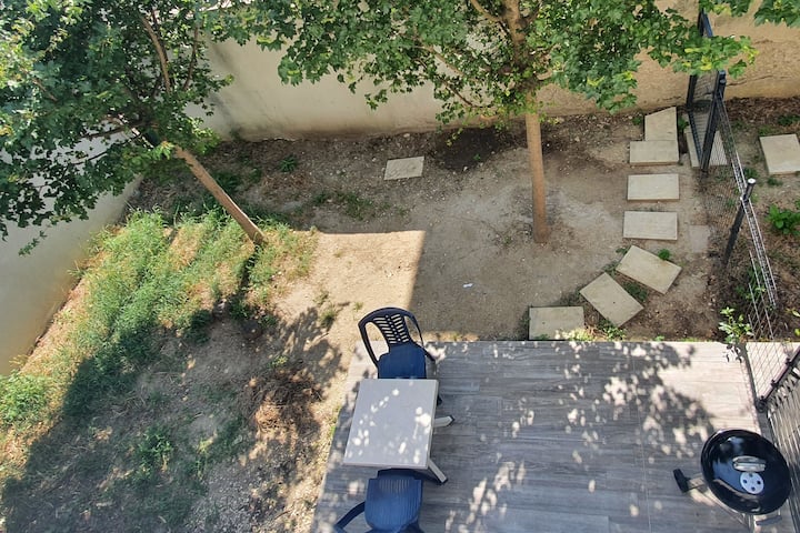 Le 30 - Duplex En Rez-de-jardin Proche Du Centre. - Montélimar