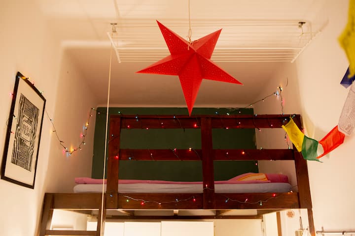 Amélie's Home - Artist Gallery - Budapest