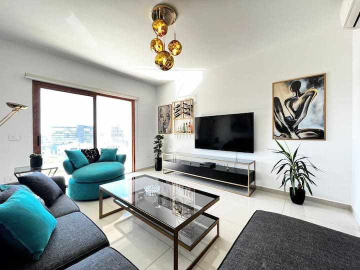 Stylish Three-bedroom Apartment - Lebanon