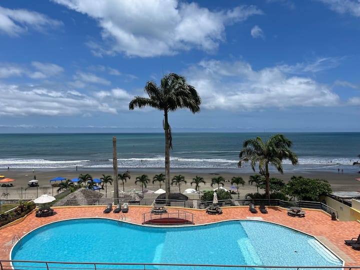 Hermoso Departamento Frente Al Mar - Atacames