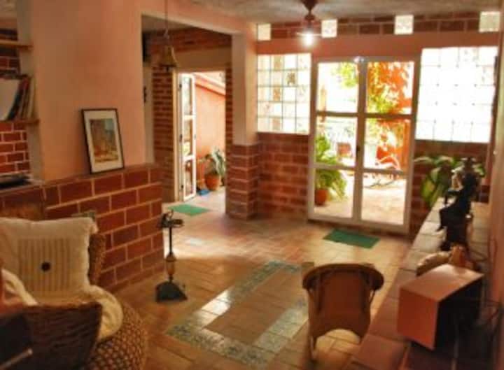 Cozy Room 1 In A B&b Boutique + Free Wi-fi - Havana