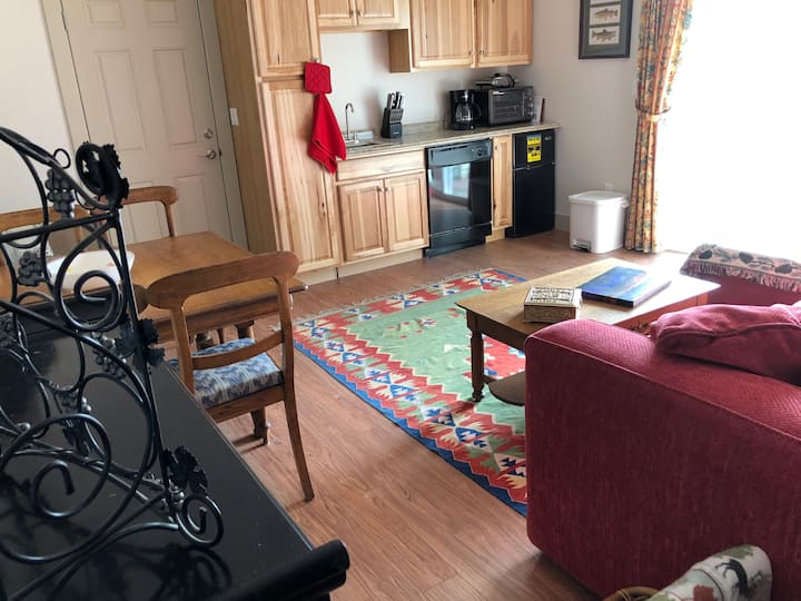 Separate Apt In Beautiful Westside Bend - 벤드