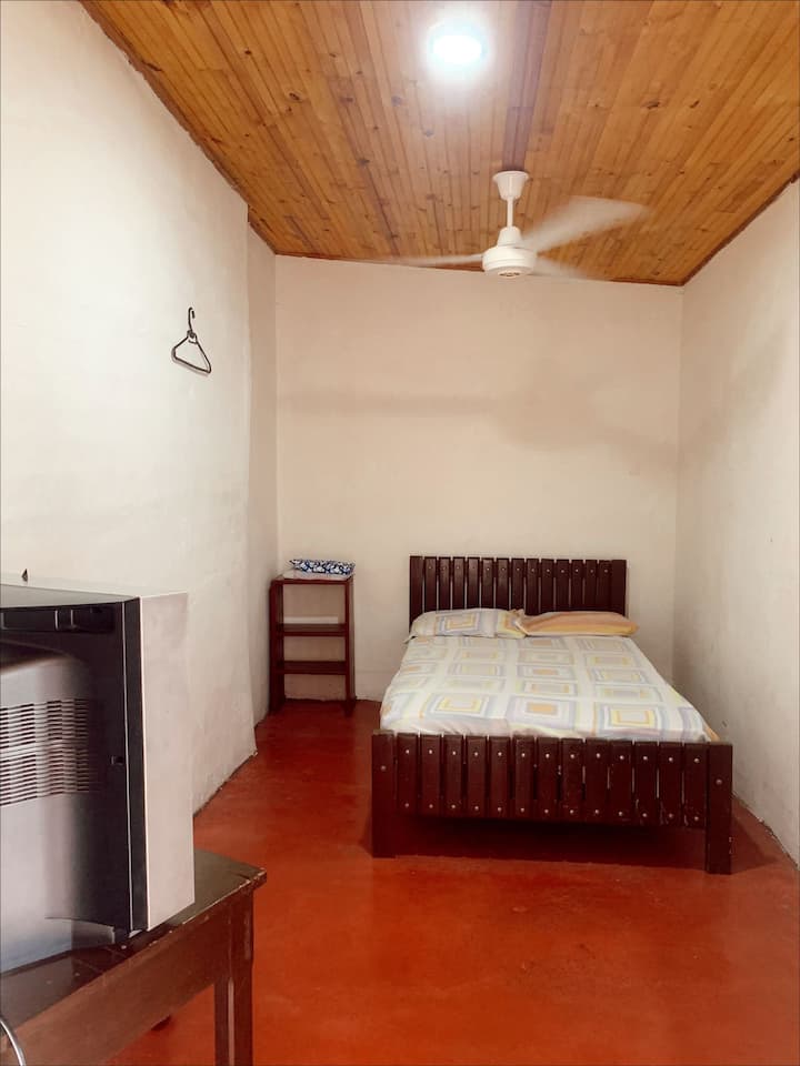 Residencia Las Orquideas; Colonial Y Acogedor - Colombia