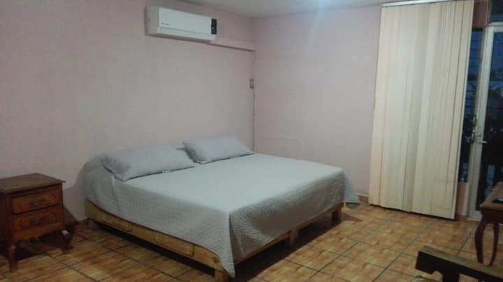 Casa Familiar Centrica En La Huasteca Potosina - Ciudad Valles