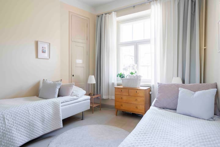 Center Area -A Light Jugend Apartment - Helsinki