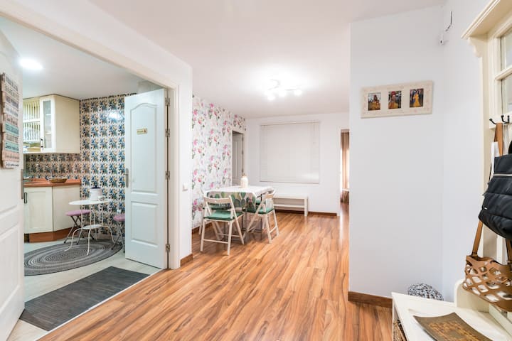 2triana Tranquila. Privada Con Llaves. - Seville