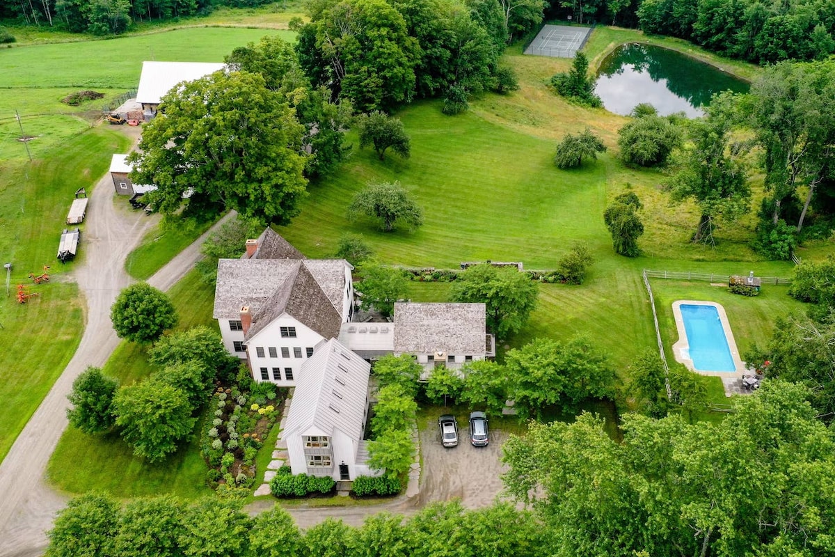 Beautiful Country Farm Homes