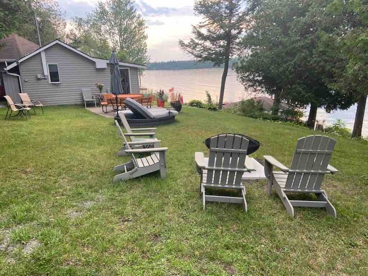 Loughborough Lake Cottage Close To Kingston - Kingston, Canada