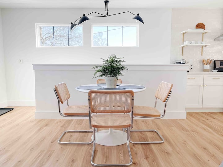 Luxury Carriage House In Fountain Square - Irvington Historic District, IN