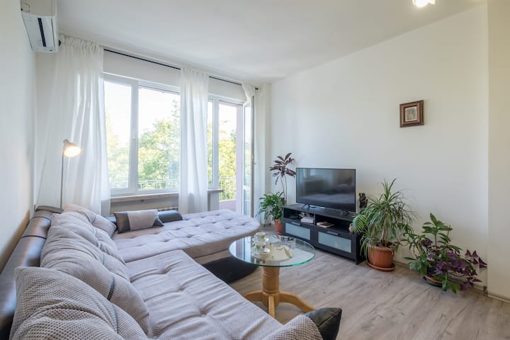 Comfortable 2 Bedroom Flat/top Central Location/ - Sofia