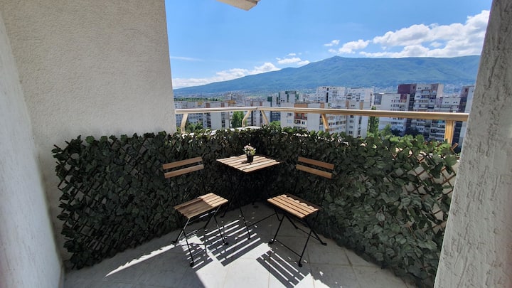 Lucky 13th Floor Apartment - Sofya