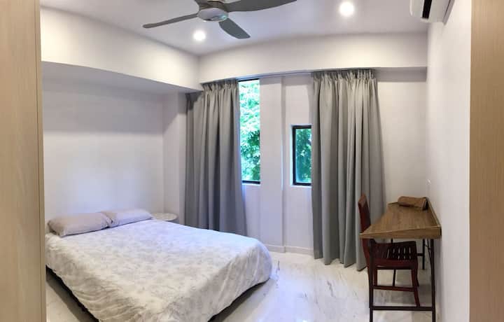 Eh4,new Reno,orchard Apt@emerald Hill,somerset Mrt - River Valley