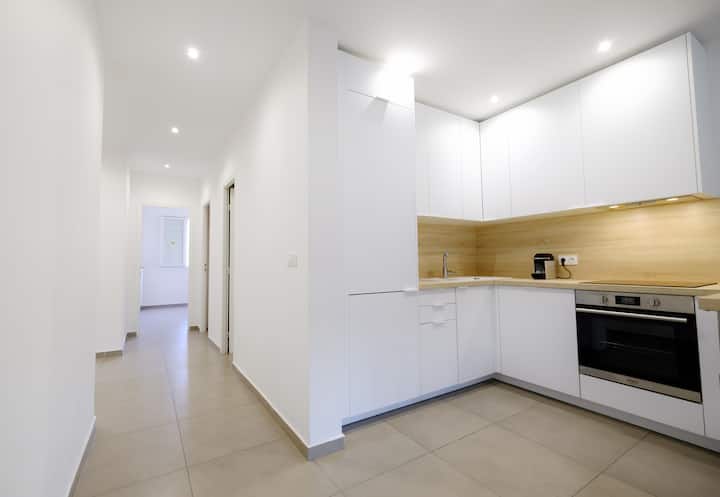 Brand New & Best Area 10min Walking From The Beach - Nice