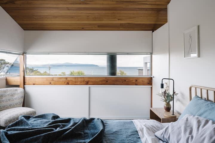 Clifton's Ark - Beautiful Beach House Escape - Tasmania