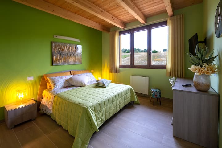 Camera In B&b Con Piscina: Bagno Interno E Wi-fi - Macerata, Italia