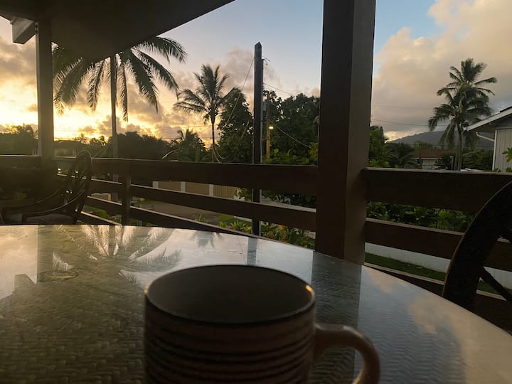 Hawaii Hale- Beach & Mountains,  North Shore - Laie, HI